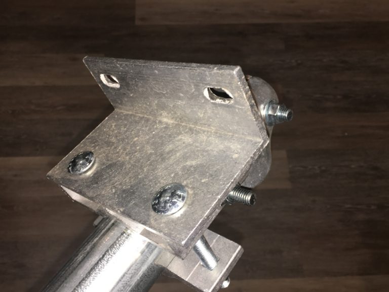 Stamped Stringer Bracket – Midwest Marine Supplies
