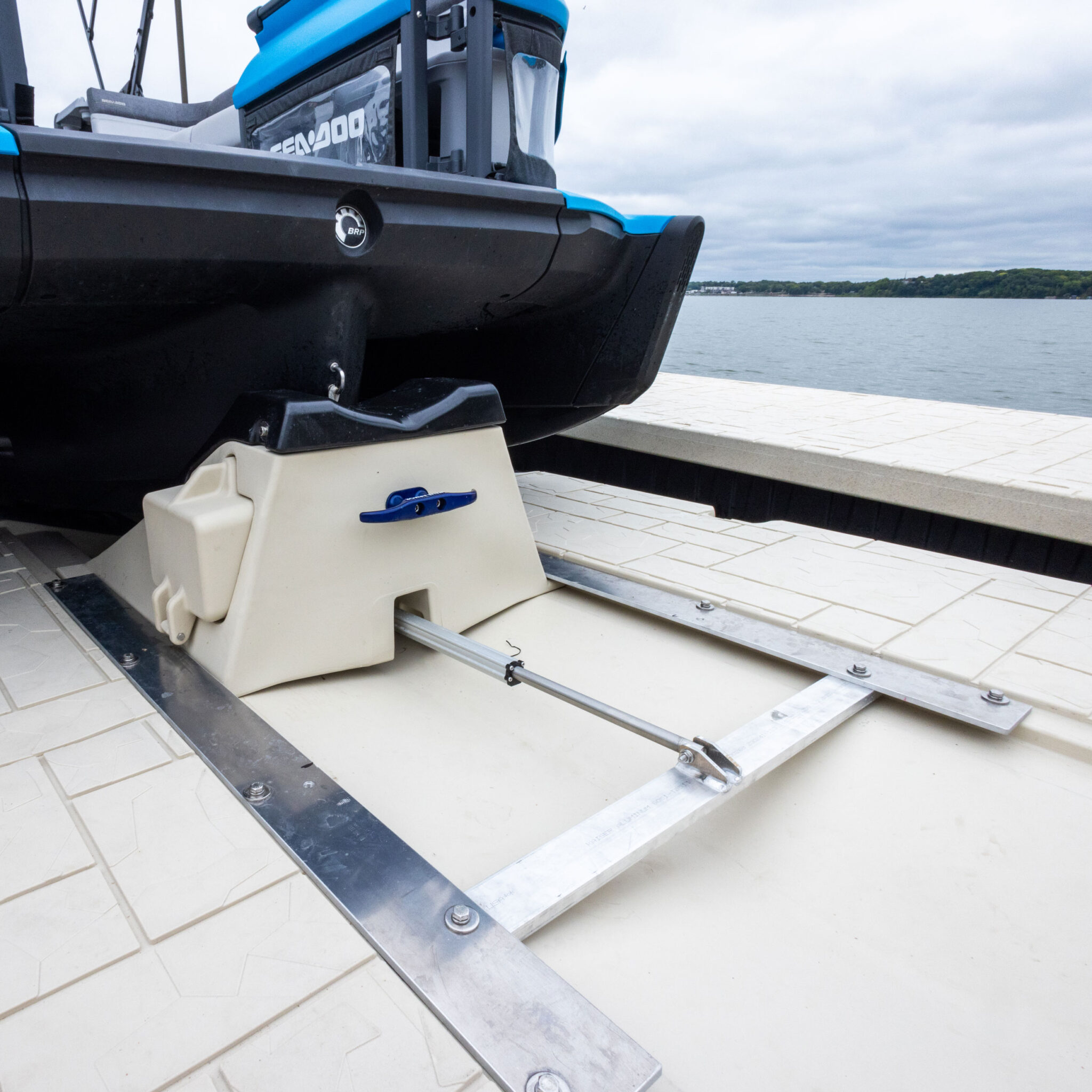 Power Launch for Pro 8 and Pro 170 or 220 Ports – Midwest Marine Supplies